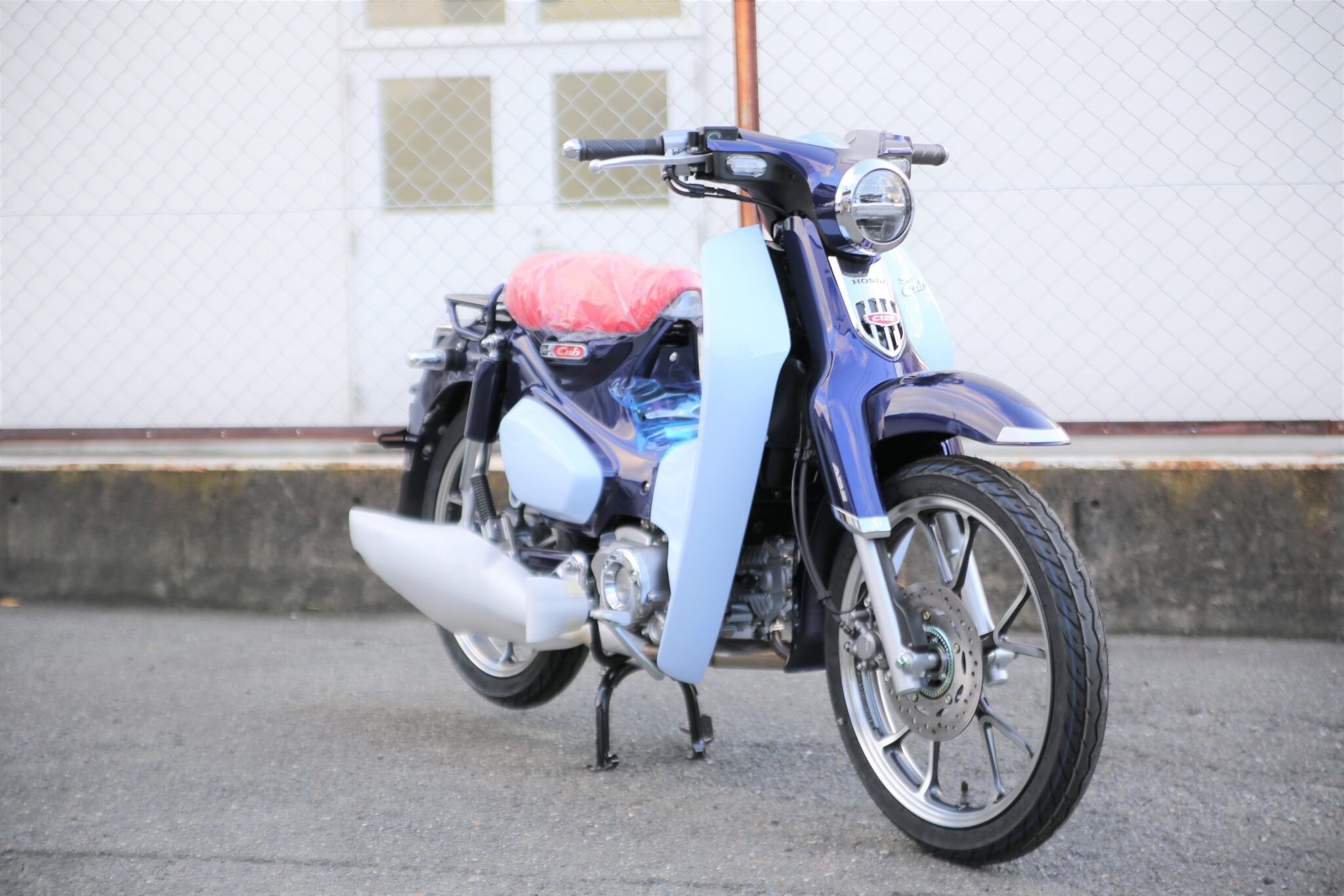 スーパーカブC125入荷しました | 岡島モータークラブのスタッフブログ